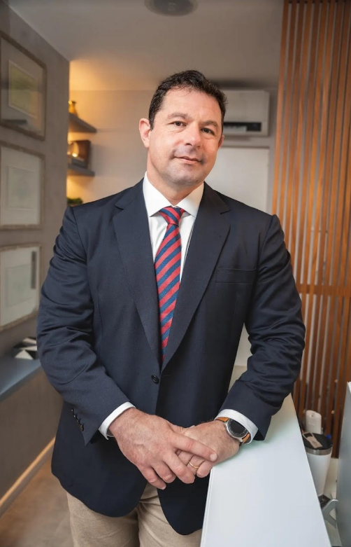 Dr Elias Tanus Hemorragia cerebral em Ipanema - Registro de Médicos ...