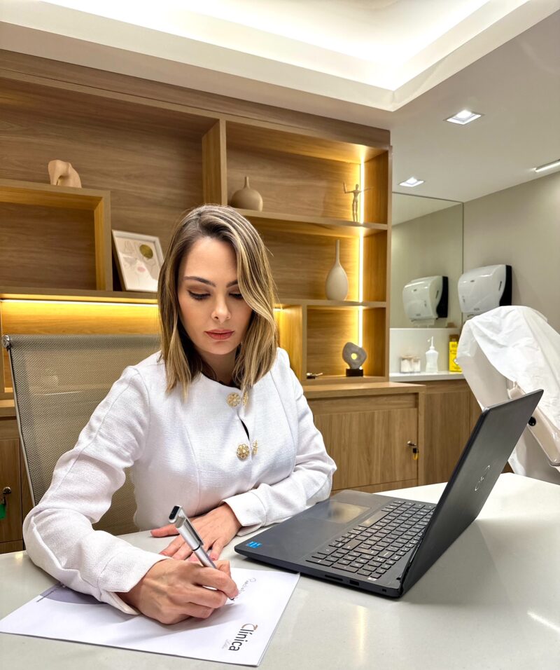 Dra Tatiana Dias Preenchimento íntimo no Leblon - Registro de Médicos ...